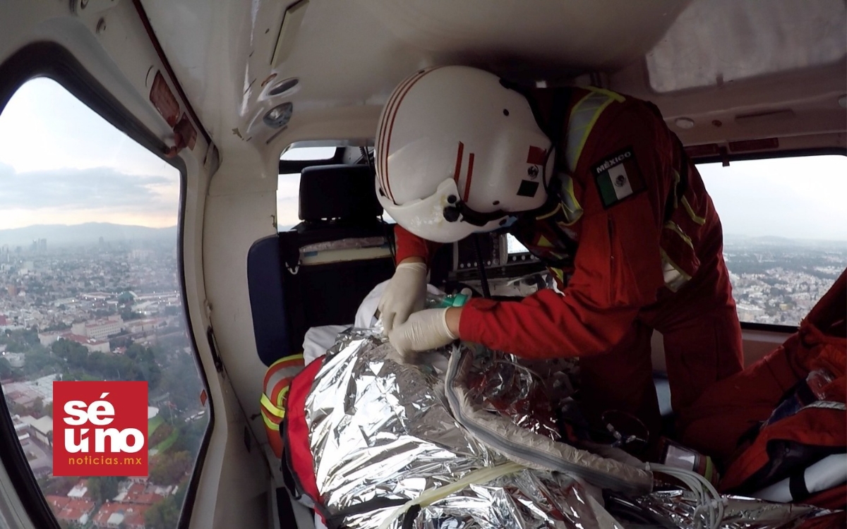 Unidad de Rescate Aéreo “Relámpagos” traslada a dos pacientes con ...