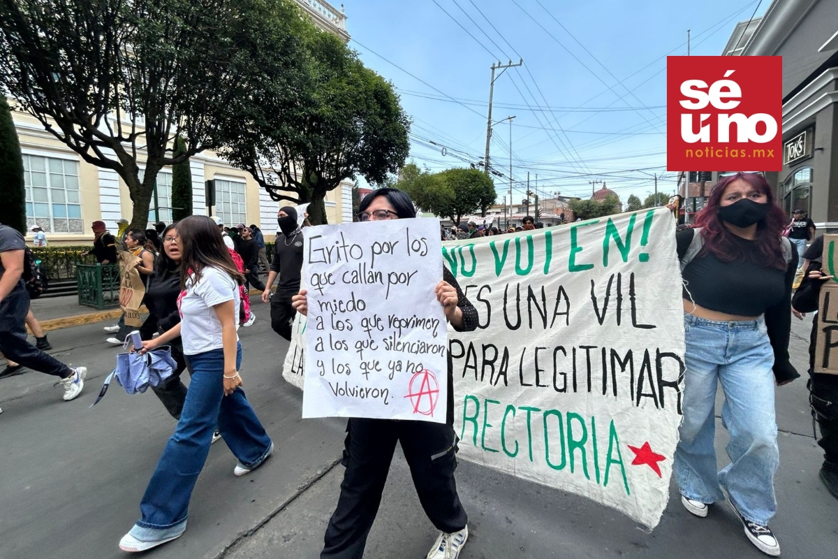 Protesta Estudiantil en la UAEMex Escala con Bloqueo de Paseo Tollocan
